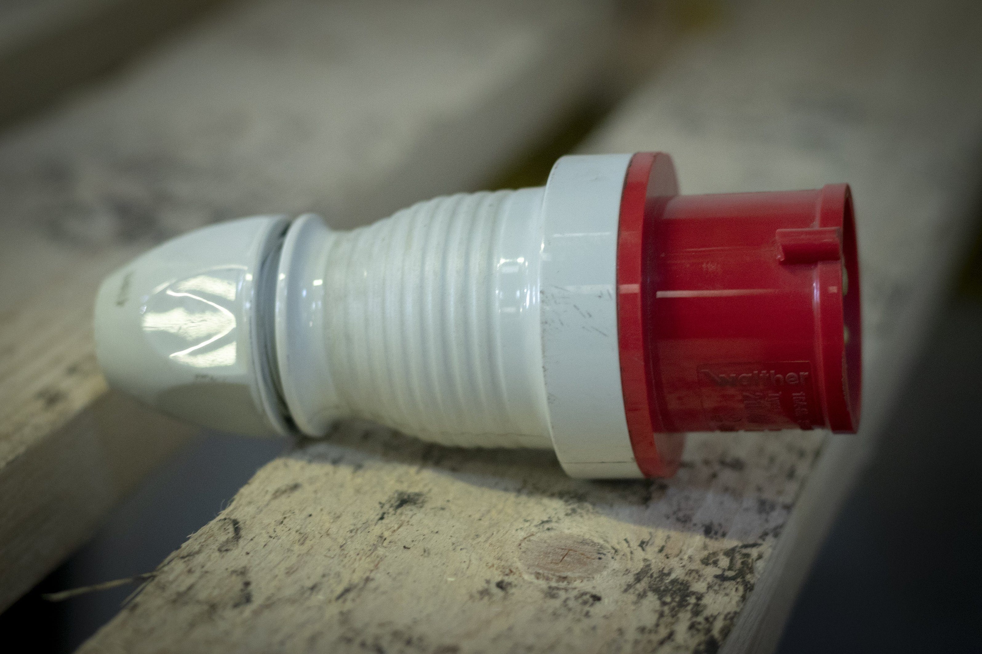 16A 4 Pin 415V Plug — PCWS